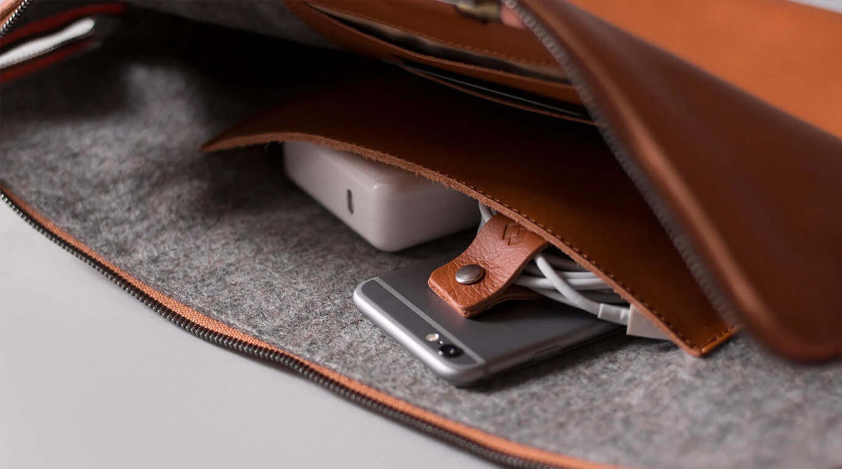 Leather MacBook Sleeve Carry-All | Harber London