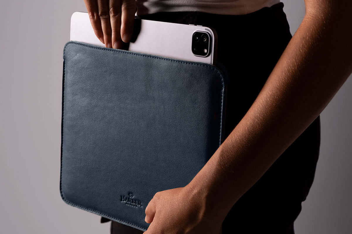 Slim iPad Sleeve with Apple Pencil Holder | Harber London